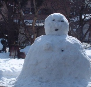 yukidaruma – 季語と歳時記